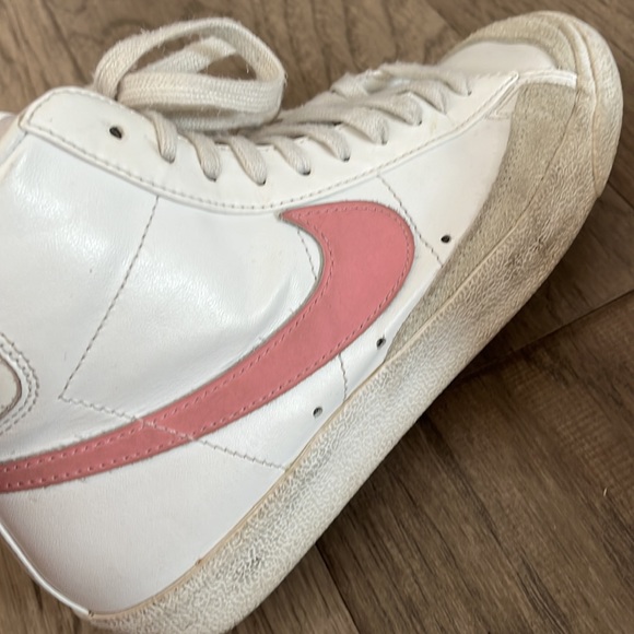 Nike | Shoes | Nike Blazer Mid 77 Size 8 | Poshmark